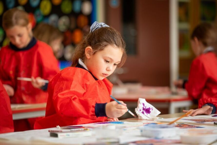 The Queen's School - Profile (2023)