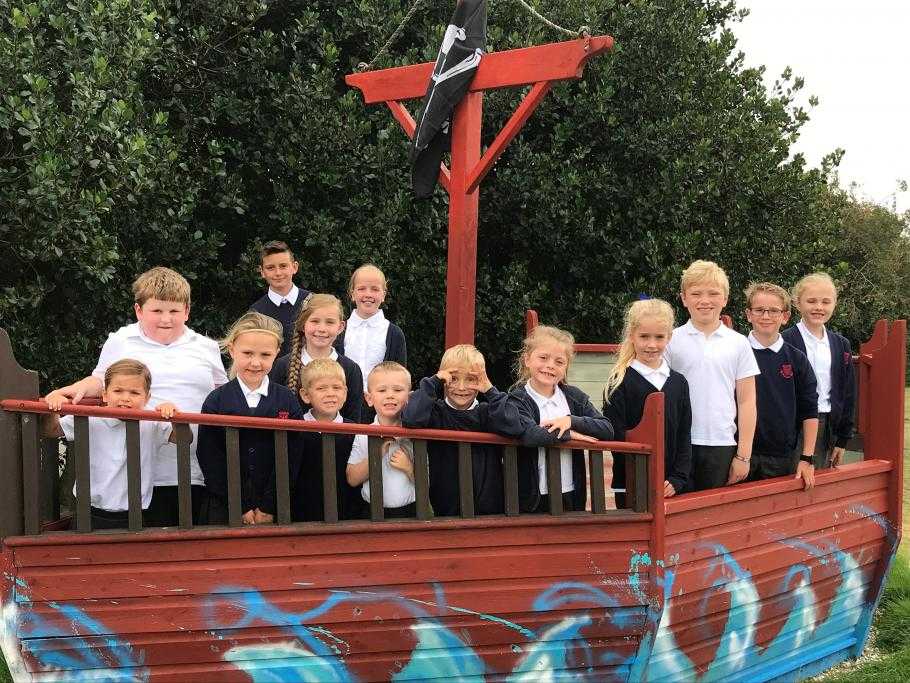 Best Schools in Calow (2024)