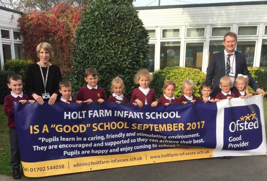 Riverside Primary School in Hullbridge - Profile (2024)