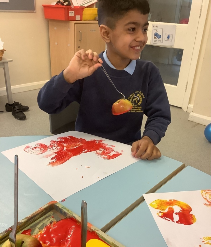 Watling View School in St Albans - Profile (2023)