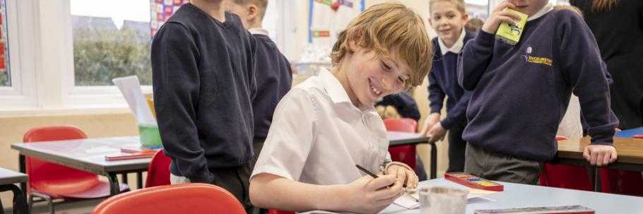Ducklington Primary School Gallery: Photos of Campus Life, Activities ...