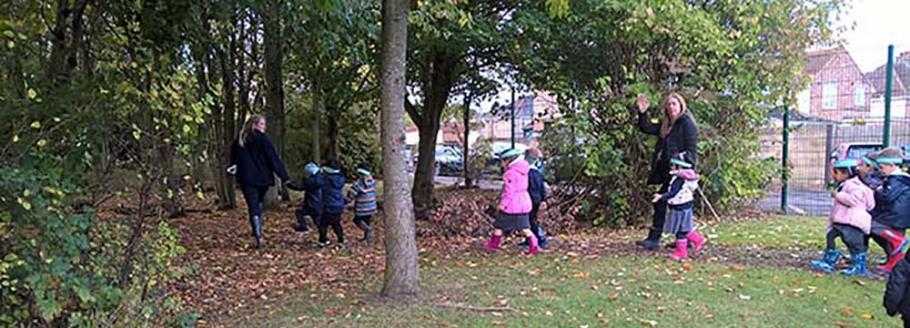 Holy Cross Catholic Primary School in Central Swindon South - Profile