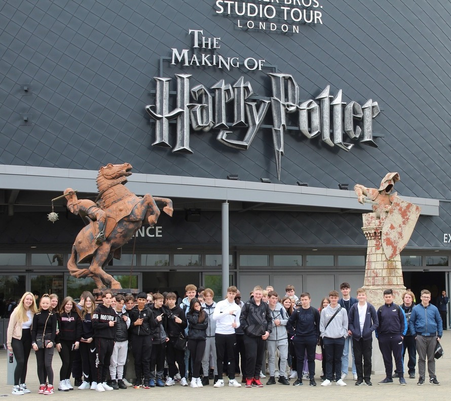 Longfield Academy in Longfield and New Barn - Profile (2023)