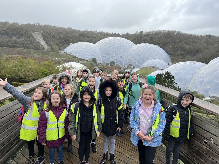 Ludgvan School Gallery: Photos of Campus Life, Activities, Classrooms