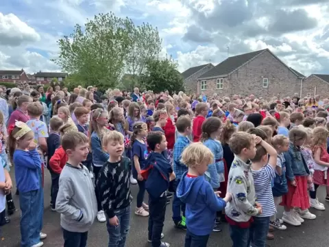 St Thomas' Catholic Primary School Gallery: Photos of Campus Life ...