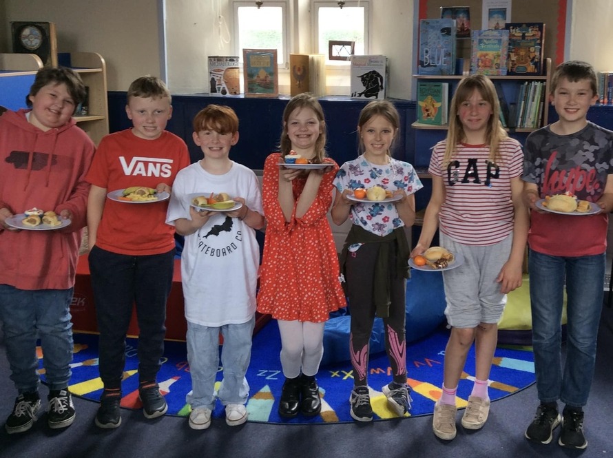 Castle Primary School in Stoke sub Hamdon - Profile (2023)