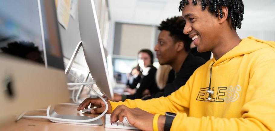 Digitech Studio School - Profile (2023)