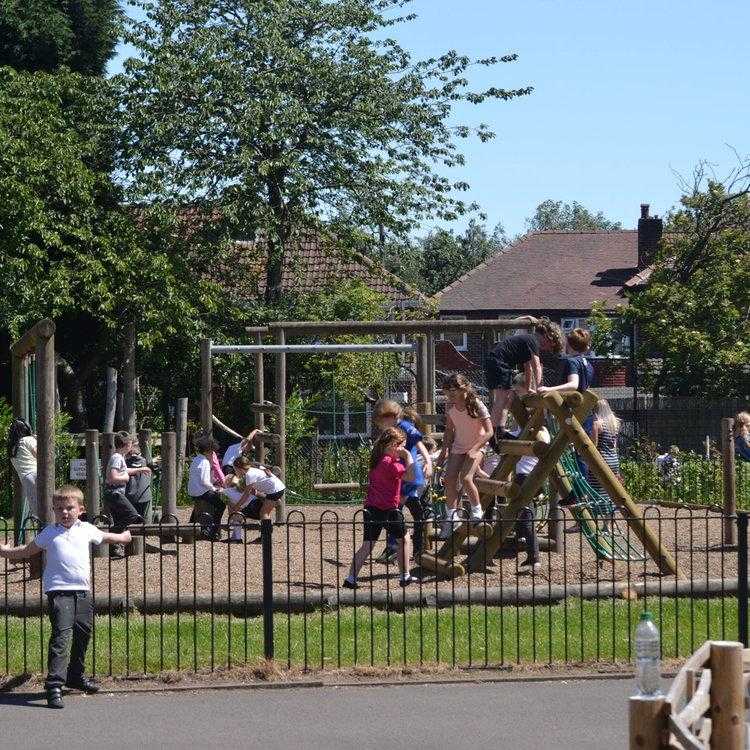 Moorside Primary School in Tameside - Profile (2023)