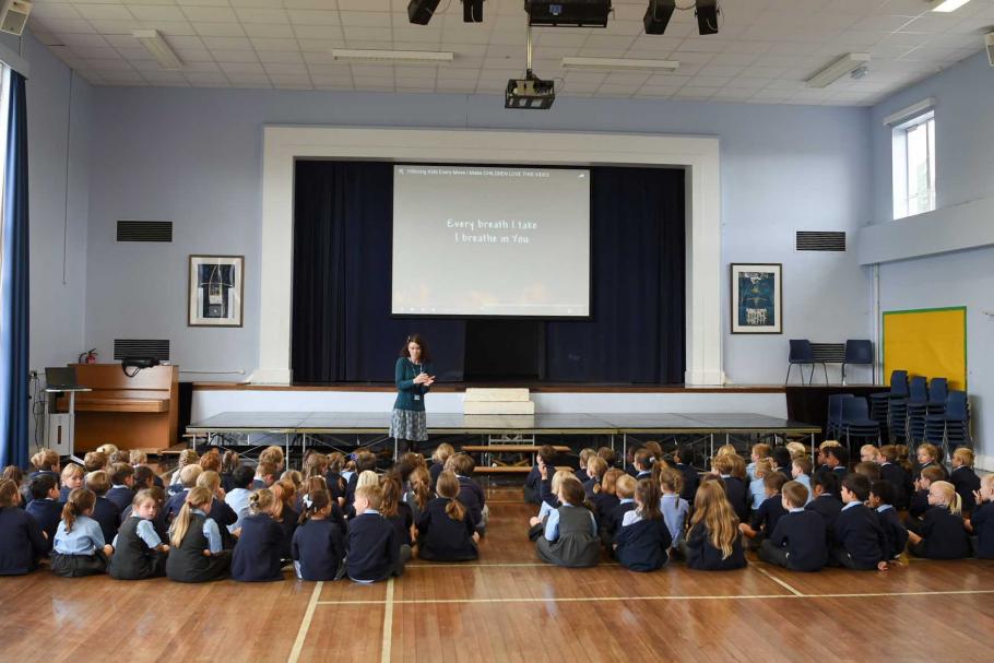 St Andrew's CofE Primary School in Elmbridge - Profile (2023)