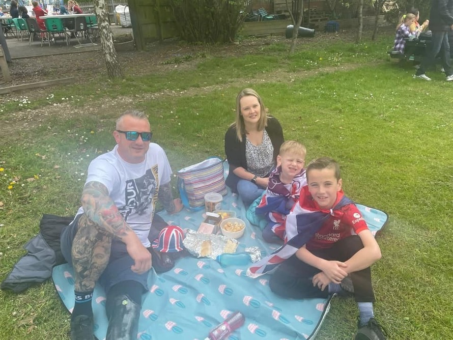 Castle View Primary School in Matlock Town - Profile (2023)