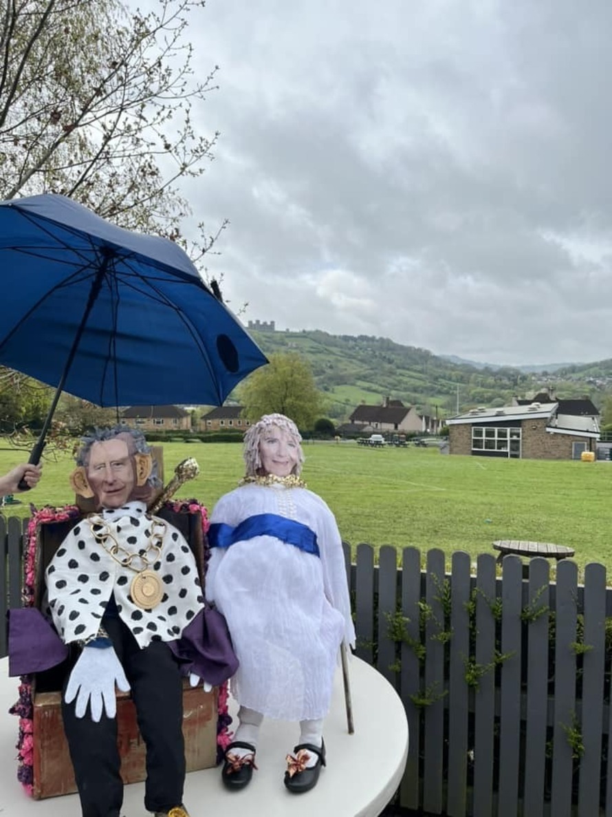 Castle View Primary School in Matlock Town - Profile (2023)