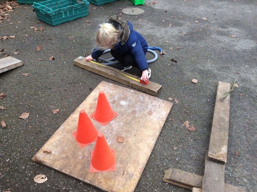 Busy Bees Pre-School Gallery: Photos of Campus Life, Activities, Classrooms